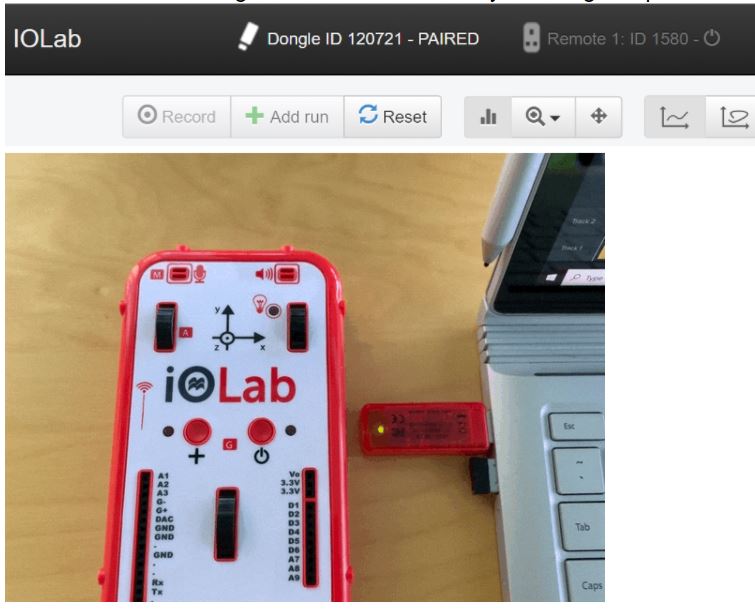 iOLab > Pairing your iOLab remote to a dongle